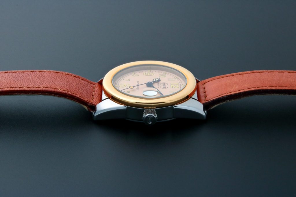 Lot #3207A - Rare Men's Mahara MHR Date Watch | Baer & Bosch Auctioneers